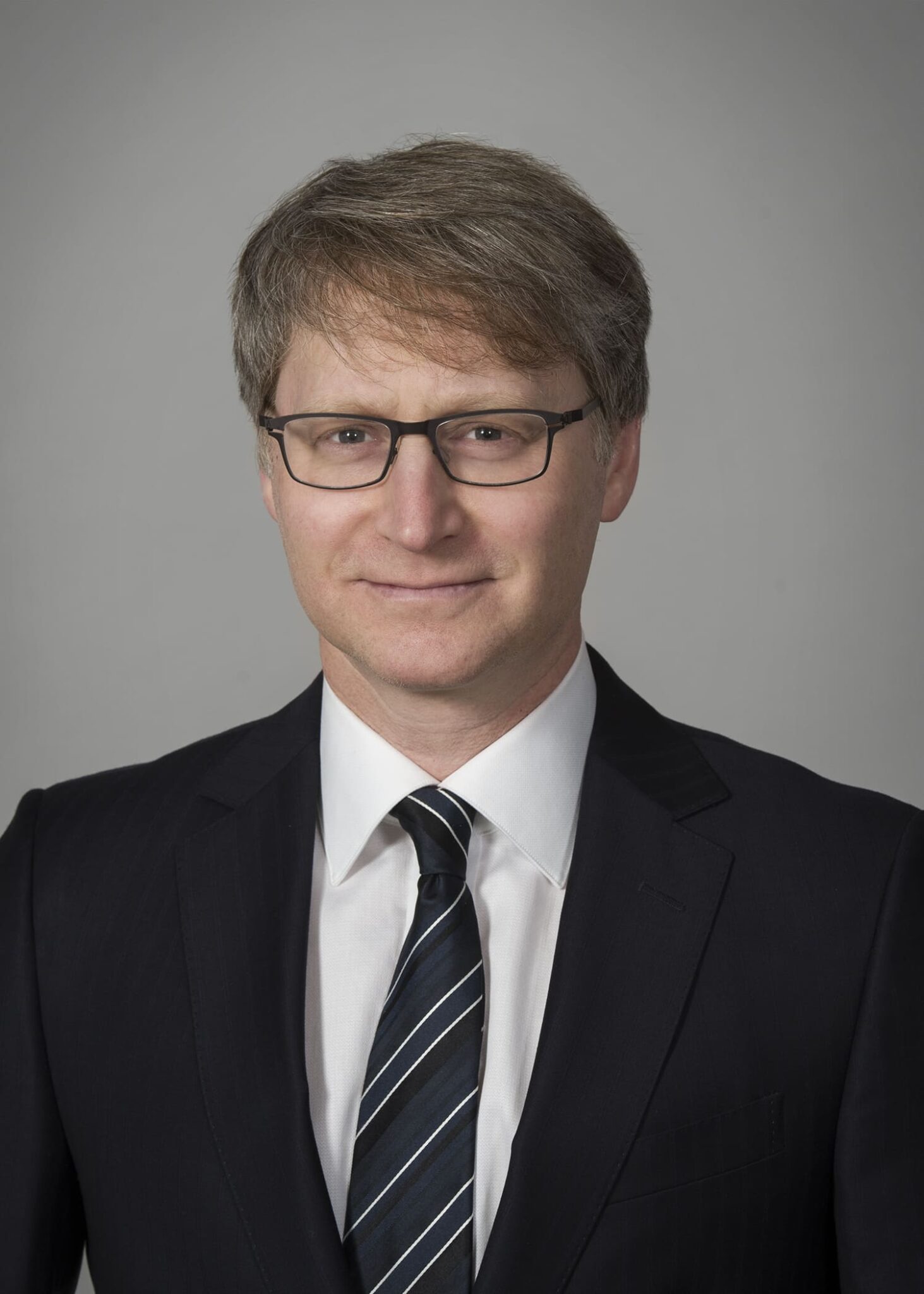 Performing spine surgery at UHN that no one else would – UHN Foundation
